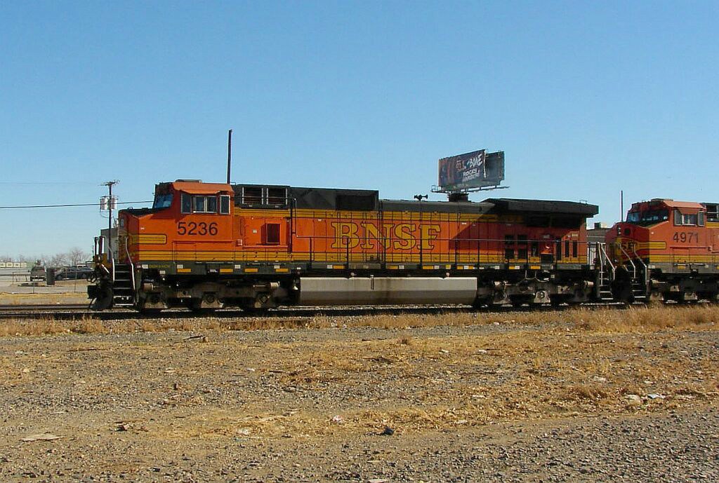 BNSF 5236